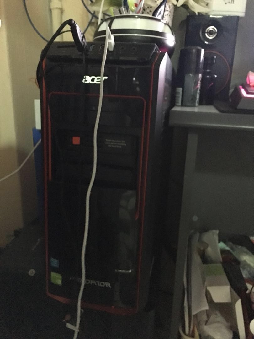 desktop plus monitor, Computers & Tech, Parts & Accessories, Monitor ...