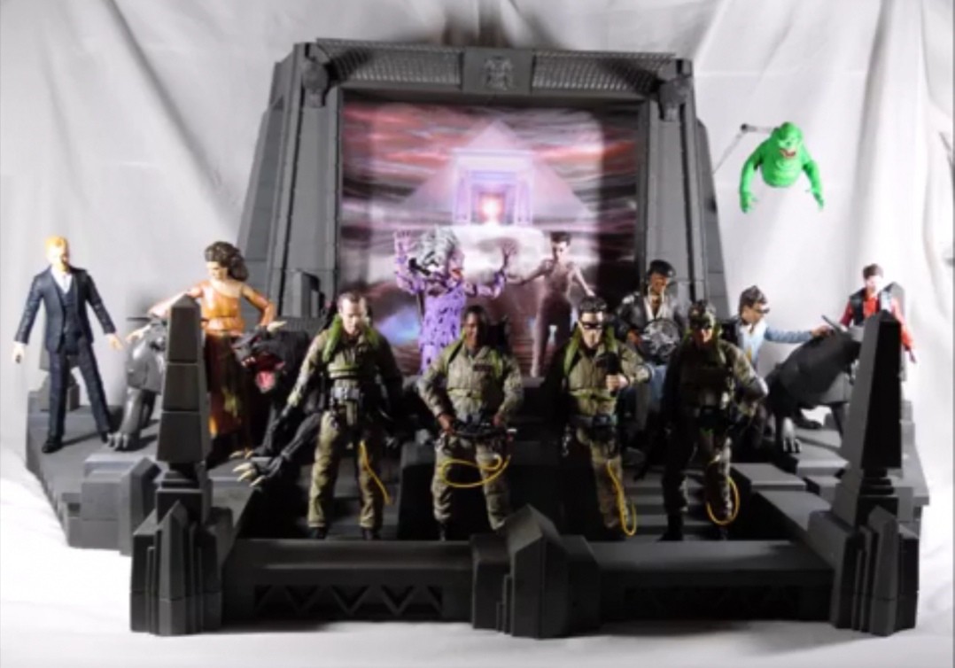 Diamond Select Ghostbusters Full Set Rooftop Diorama, Hobbies & Toys ...
