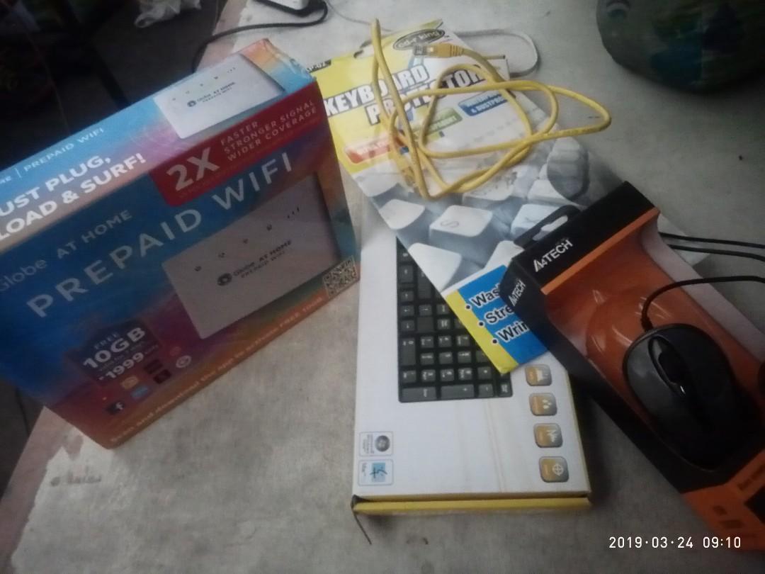 HP laptop HP 14-CM0011AX 3 months old freebies ko na keyboard a4tech mouse globe at home wifi ...