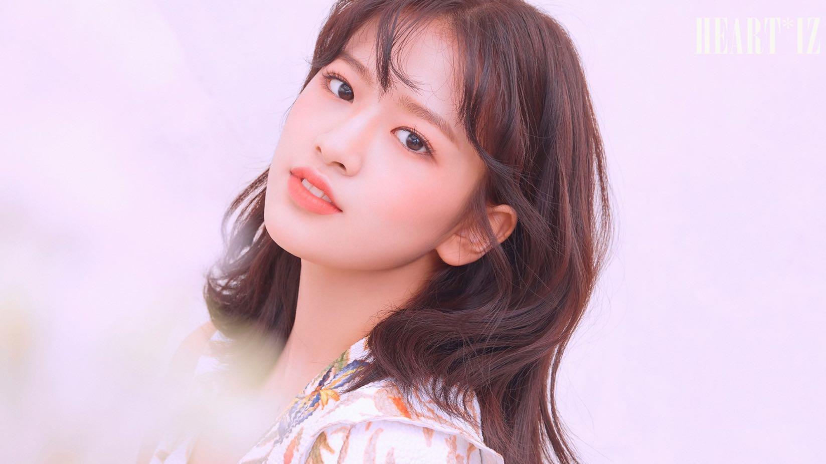 Iz*one Heart*Iz Signature Kihno Set (Violeta+Sapphire)Izone, Hobbies ...