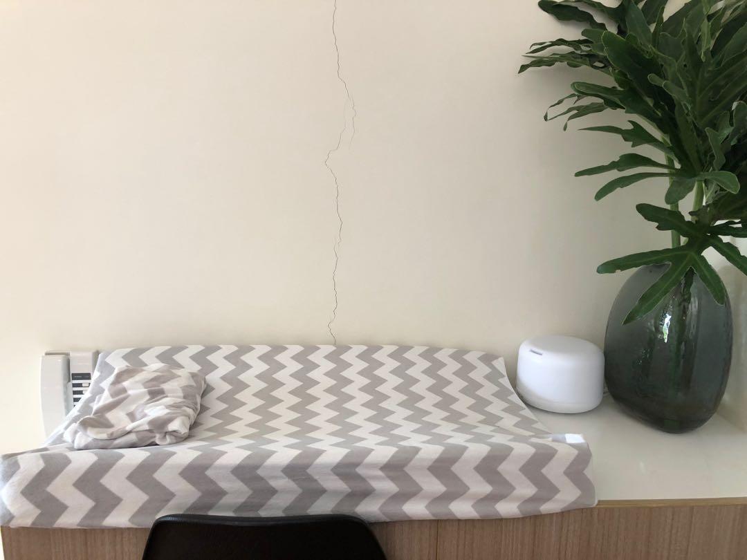 CuddleBug Fontana 2-in-1 Convertible Crib with 16 Items FREE!, Babies ...