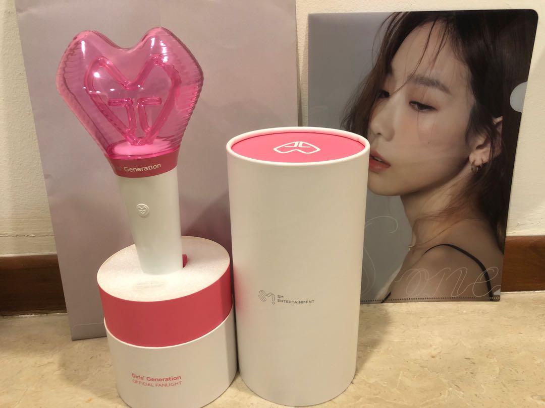 Girls Generation official light stick., Hobbies & Toys, Memorabilia ...