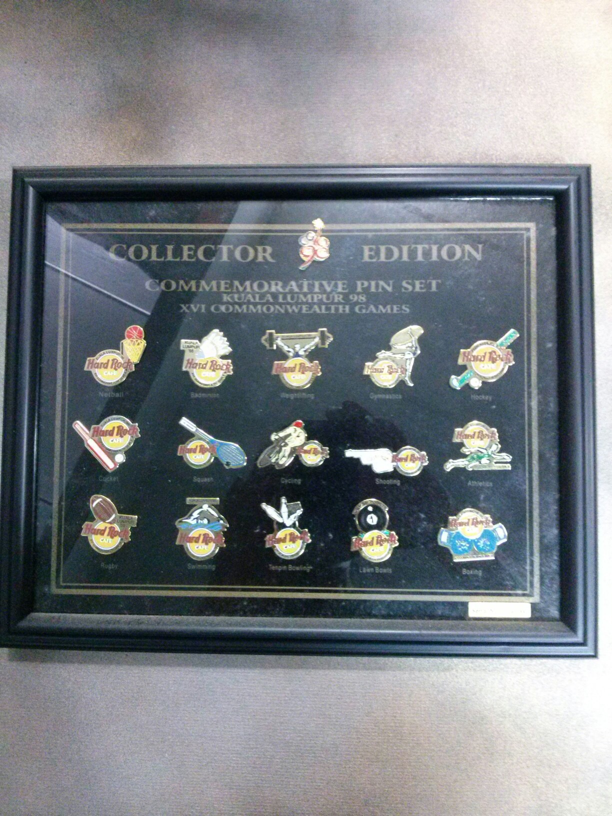 Hard Rock pin, Women's Fashion, Jewelry & Organisers, Precious Stones ...