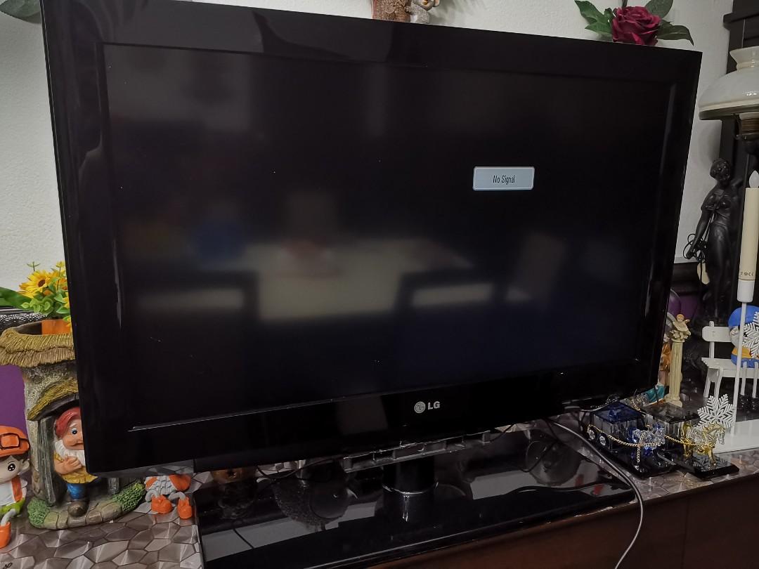 LG TV 32 inch, TV & Home Appliances, TV & Entertainment, TV on Carousell