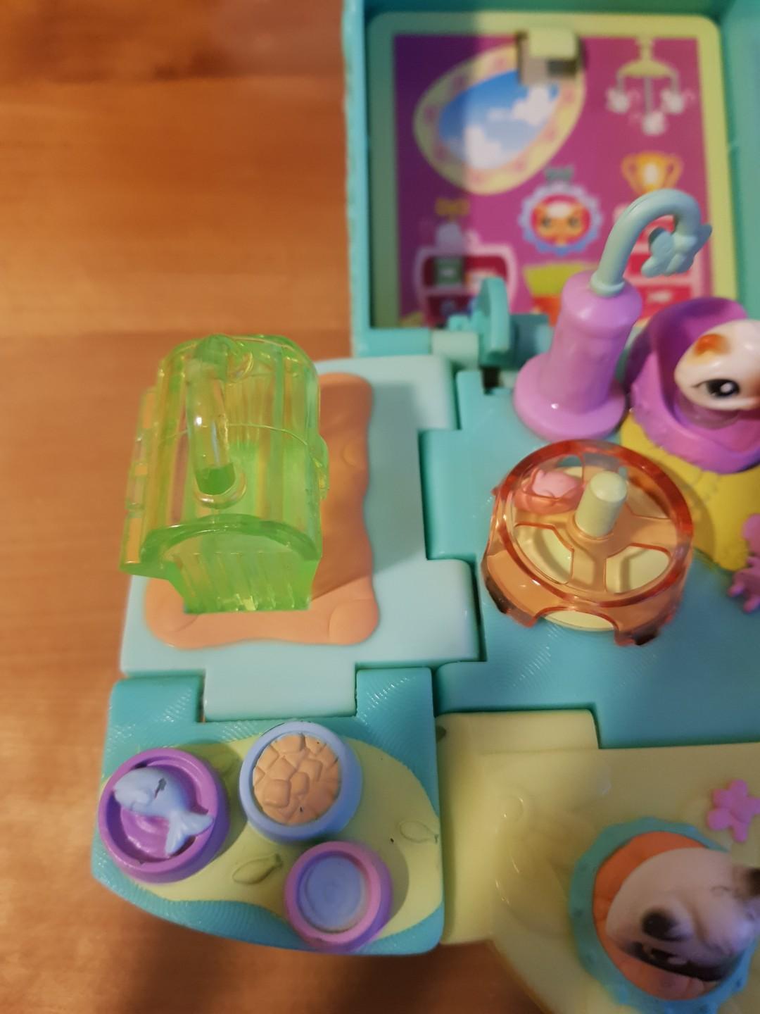 Littlest Pet Shop Polly Pocket (Set 2), Toys & Games, Bricks ...