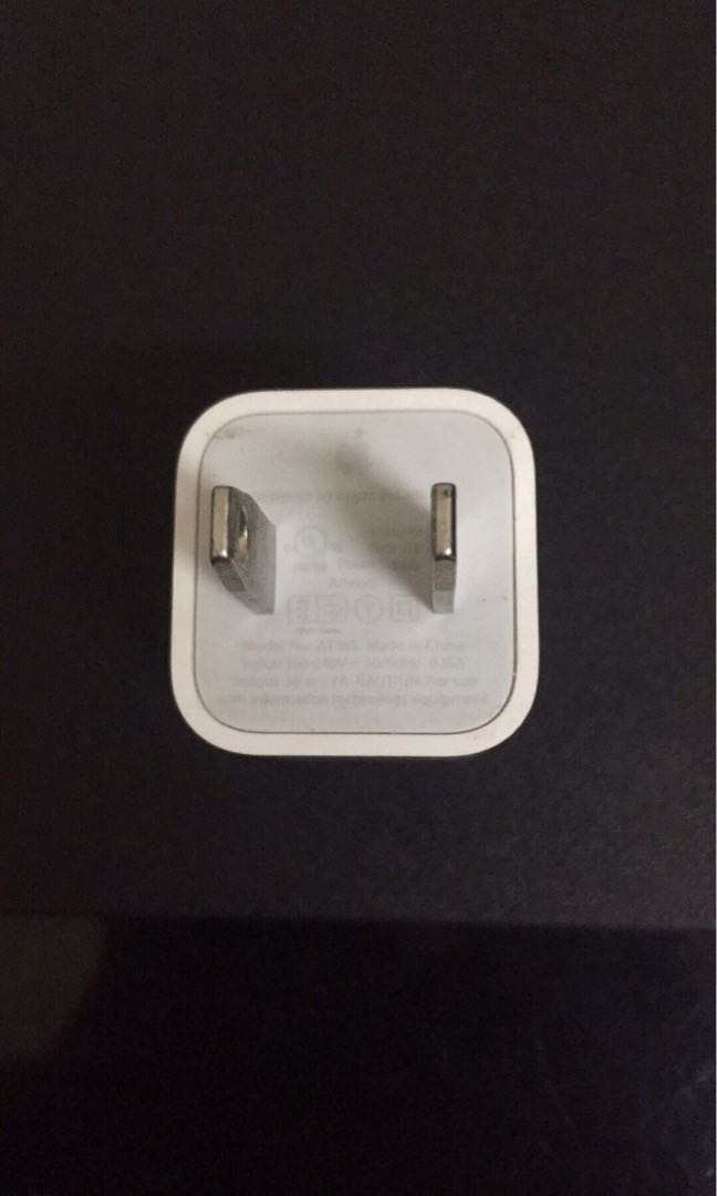 Original apple adapter, Mobile Phones & Gadgets, Mobile Phones, iPhone ...