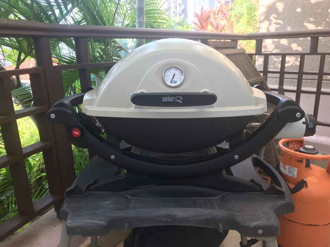 Weber BBQ, Furniture & Home Living, Furniture, Tables & Sets on Carousell