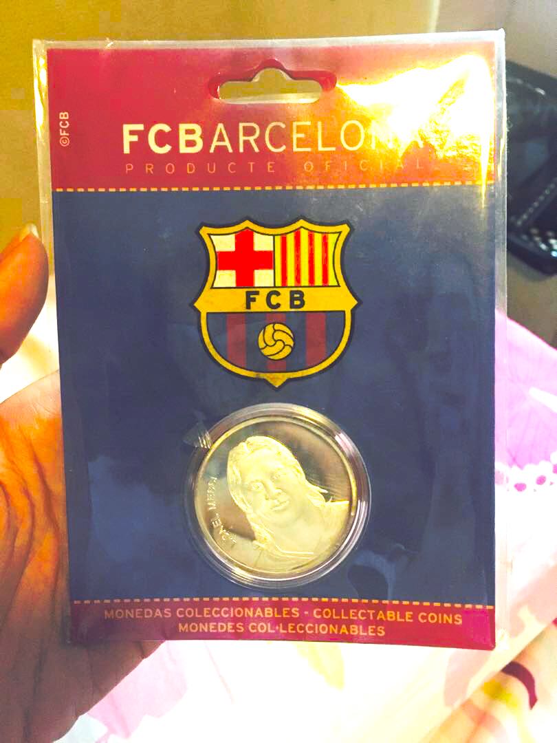 Fcb barcelona lionel messi coin, Antik, Pajangan di Carousell