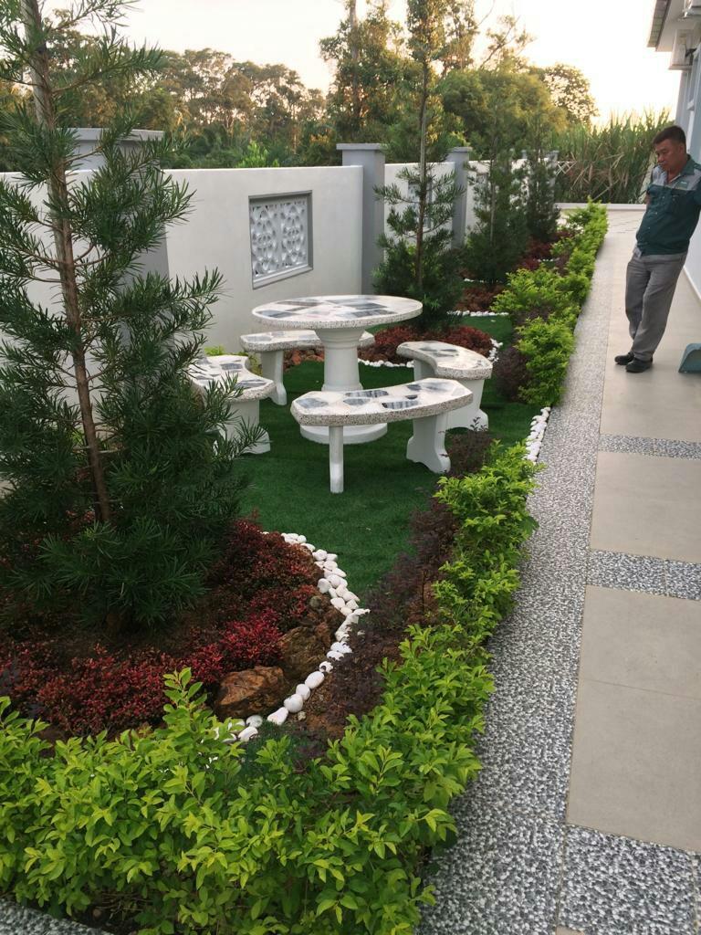 Kerusi batu dan rumput landscape, Furniture & Home Living, Furniture ...