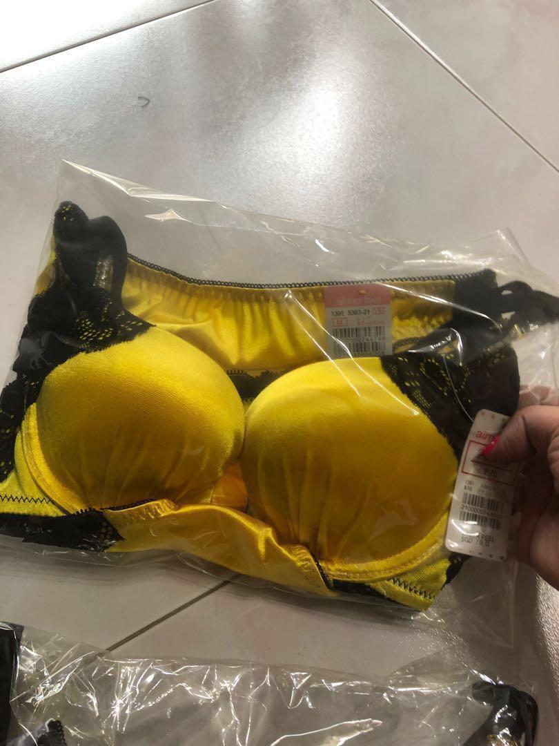 Lingerie/ Bra panty set from Aimer Feel Japan on Carousell