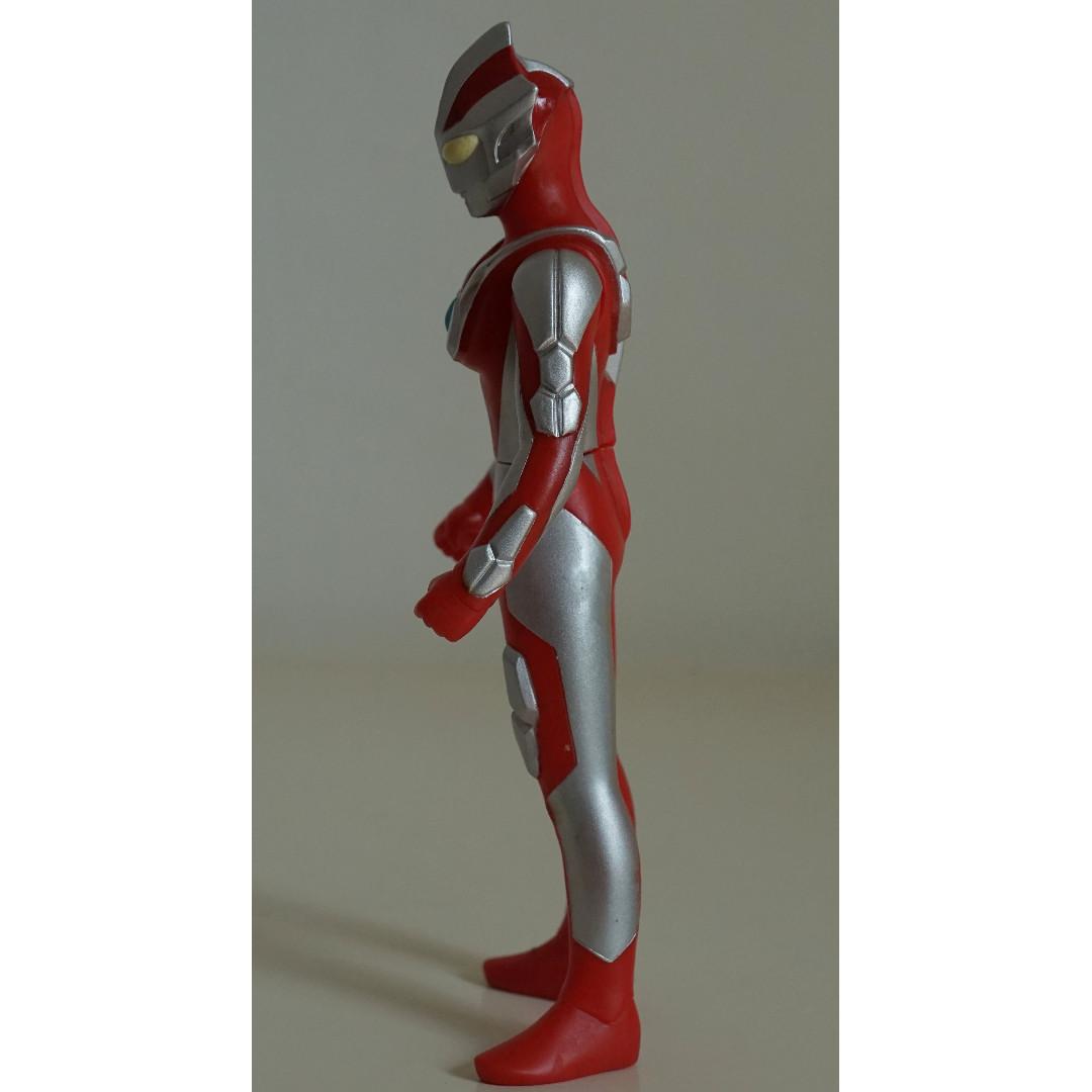 Ultraman Max ( 6.5 inches ), Toys & Games, Bricks & Figurines on Carousell