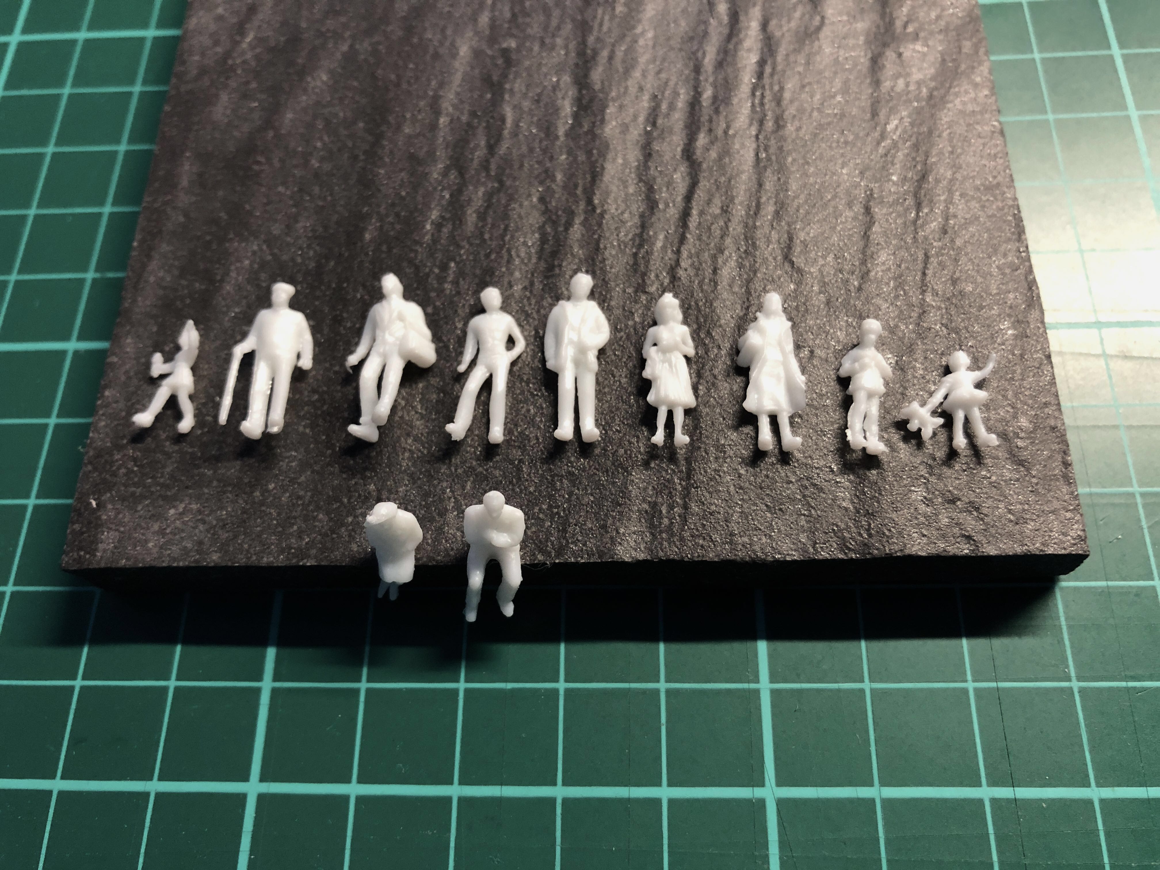 1:100 x20 Architecture White Human Figures for Models, Furniture & Home ...