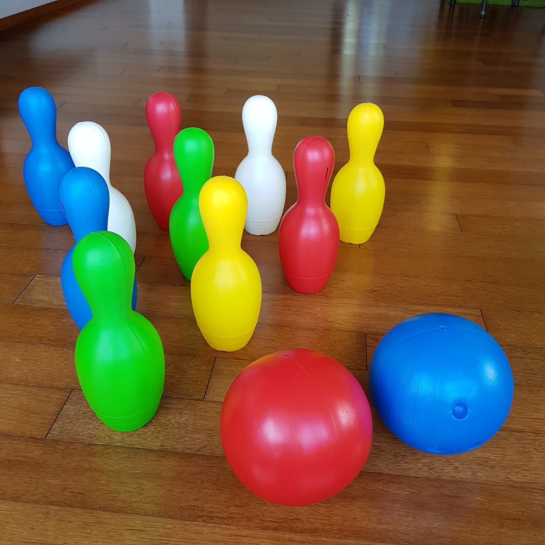 Jumbo Bowling Toy Pins and balls - Jumbo size!, Hobbies & Toys, Toys ...