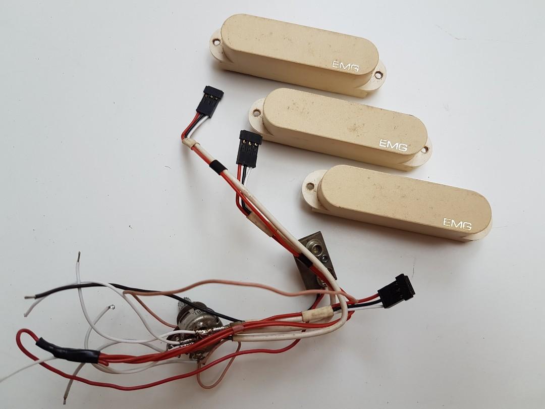 David Gilmour (Pink Floyd) Signature DG20 EMG Active Pickups, Hobbies ...