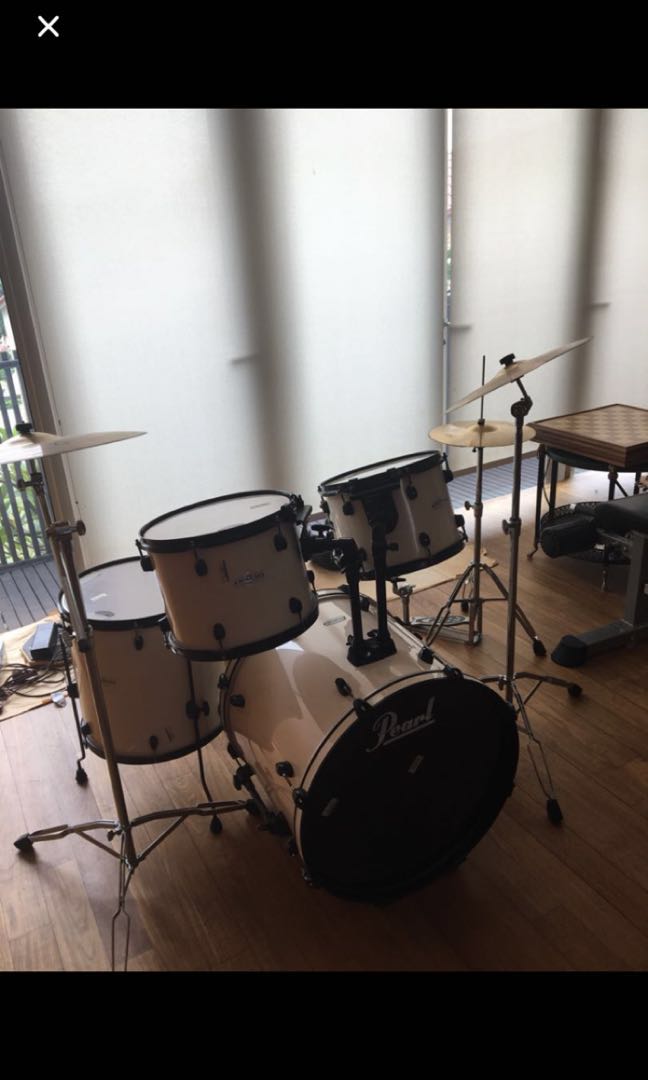White Pearl Drum Set, Hobbies & Toys, Music & Media, Musical ...