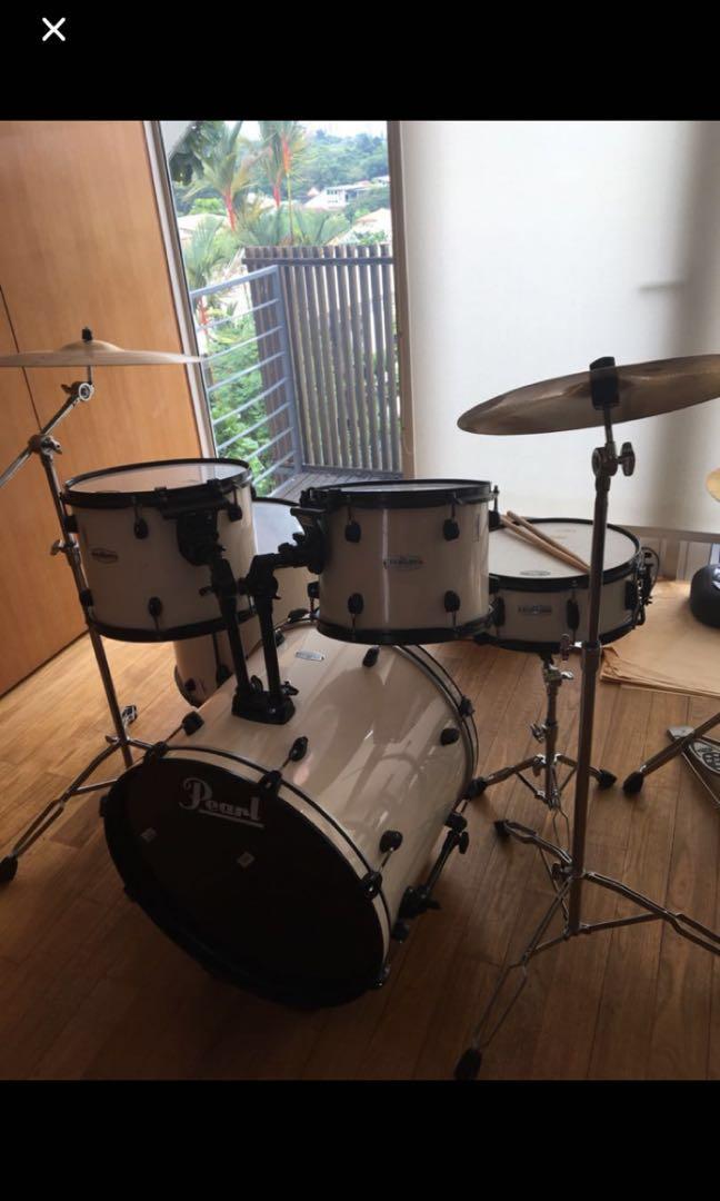 White Pearl Drum Set, Hobbies & Toys, Music & Media, Musical ...