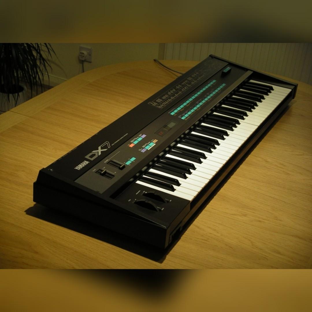 Yamaha DX7 Synthesizer, Hobbies & Toys, Music & Media, Musical ...