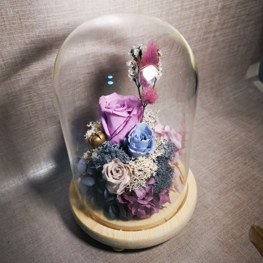 Flower Dome Vera Violette, Hobbies & Toys, Stationery & Craft, Flowers ...