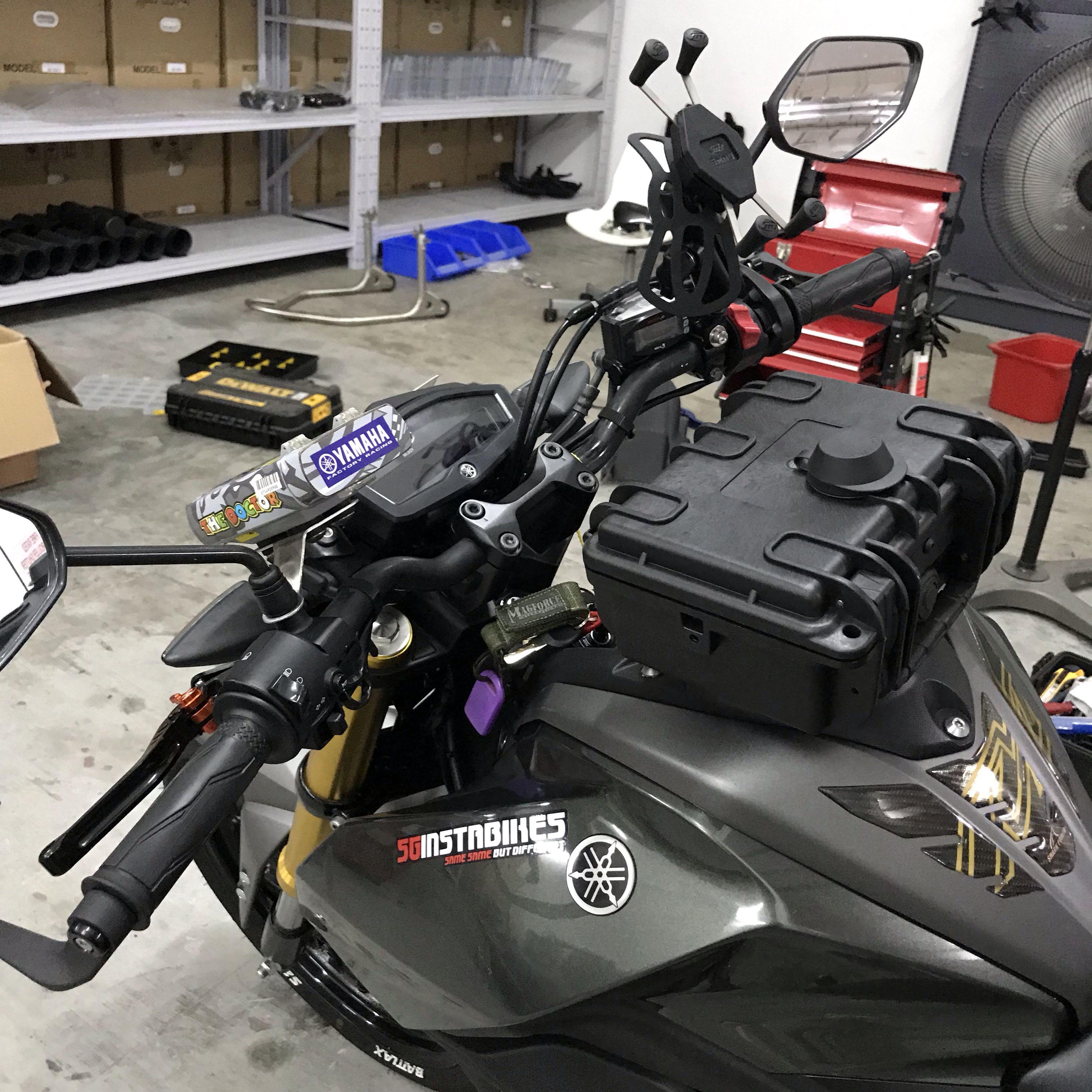 M-Slaz MT15 Tank Box V2 2L, Motorcycles, Motorcycle Accessories on ...