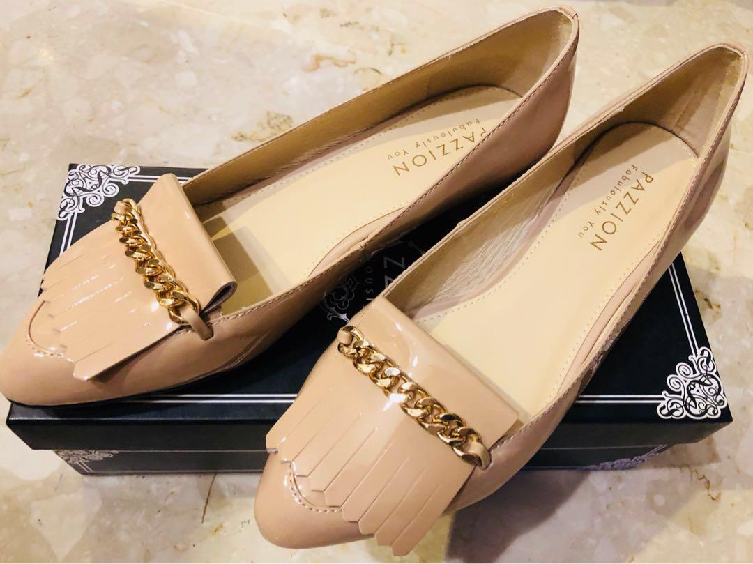 Pazzion Shoe, Women's Fashion, Footwear, Loafers on Carousell