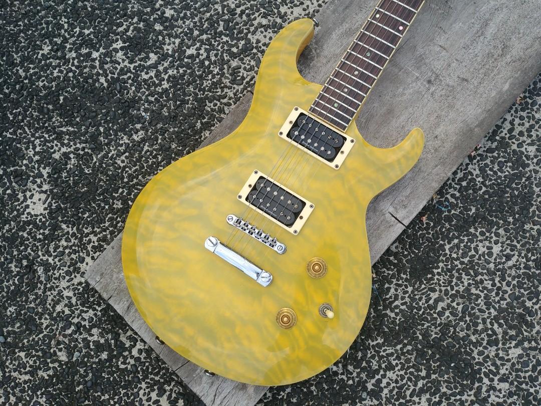 Samick Greg Bennett Ultramatic UM3 Electric Guitar, Hobbies & Toys ...