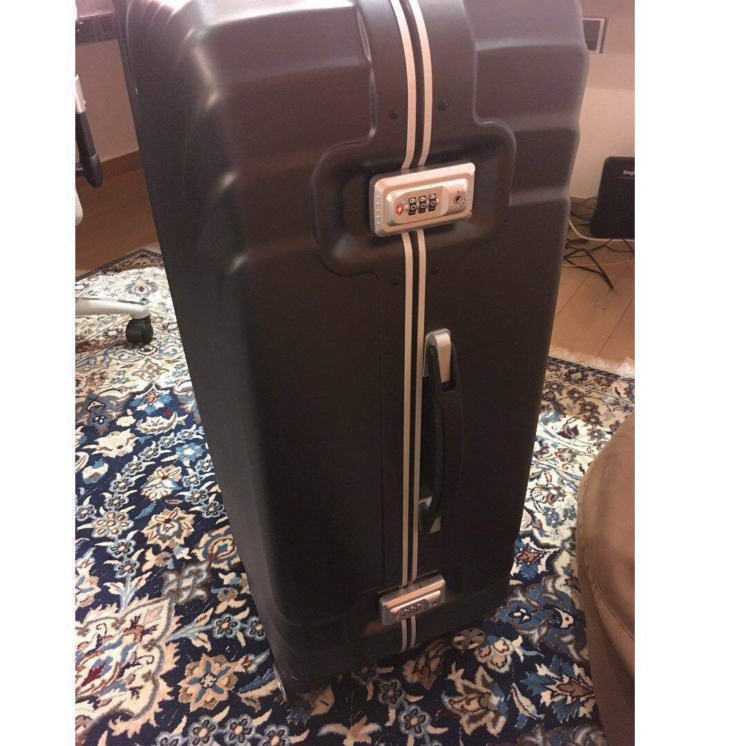Samsonite Tru Frame Matt Graphite Suitcase/Luggage Spinner, Hobbies ...