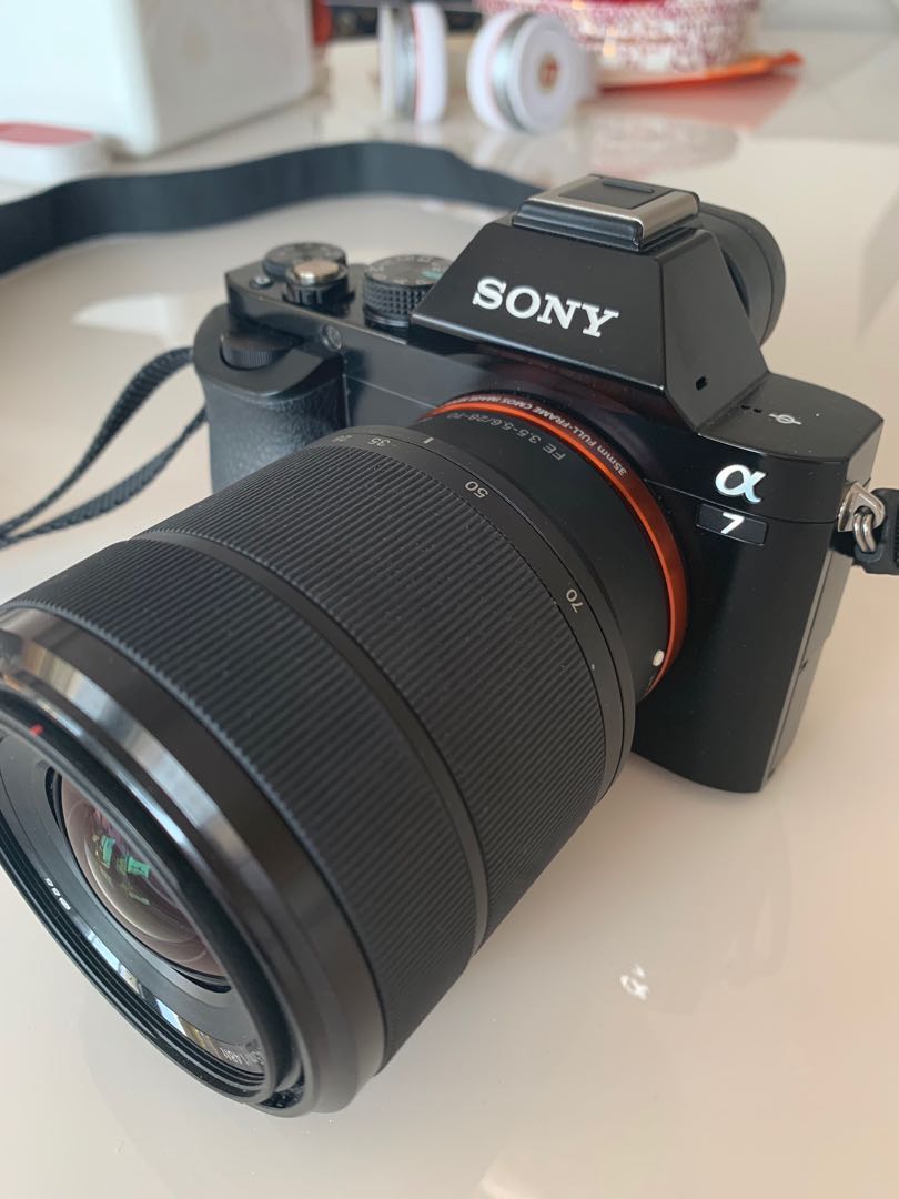 Sony Alpha 7 full frame with kit lens, 攝影器材, 鏡頭及裝備 - Carousell