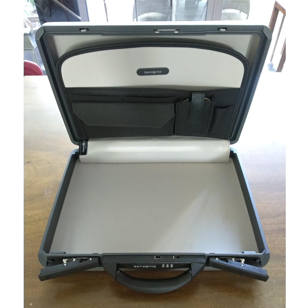 Vintage Samsonite Hardshell Briefcase, Men's Fashion, Bags, Briefcases ...