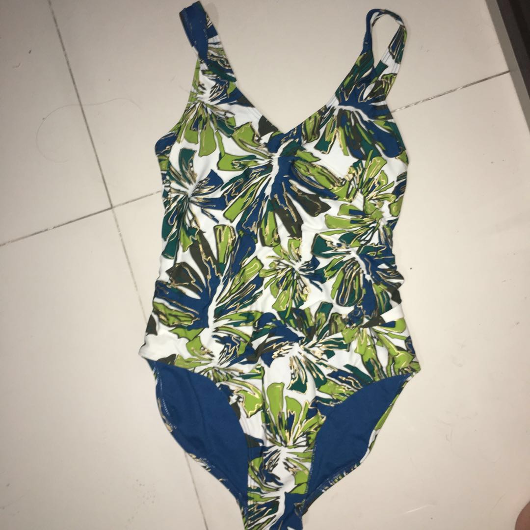 XL swimsuit/ bathing suit, Women's Fashion, Swimwear, Bikinis ...