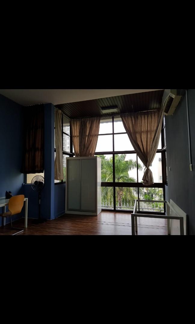 Big common room air conditioning near Lor Chuan MRT Chuan Park ...
