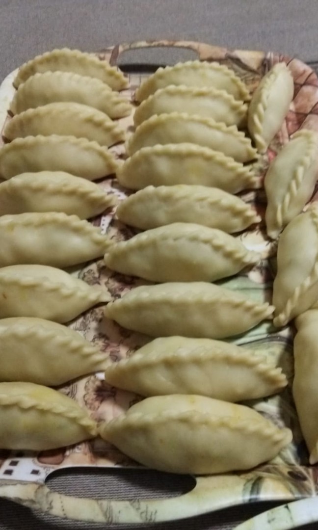Chicken/Potato/Egg Curry Puff Halal, Food & Drinks, Chilled & Frozen ...