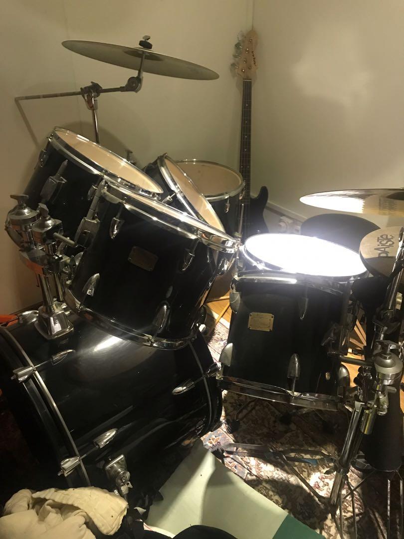 Full 7-piece drum set, Hobbies & Toys, Music & Media, Musical ...