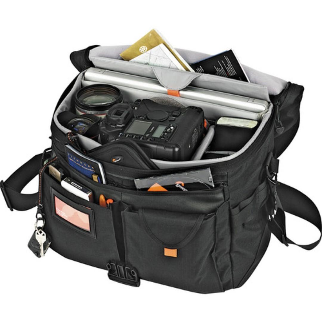 Lowepro Stealth Reporter D550 AW Shoulder Bag (Camera Bag), Photography ...