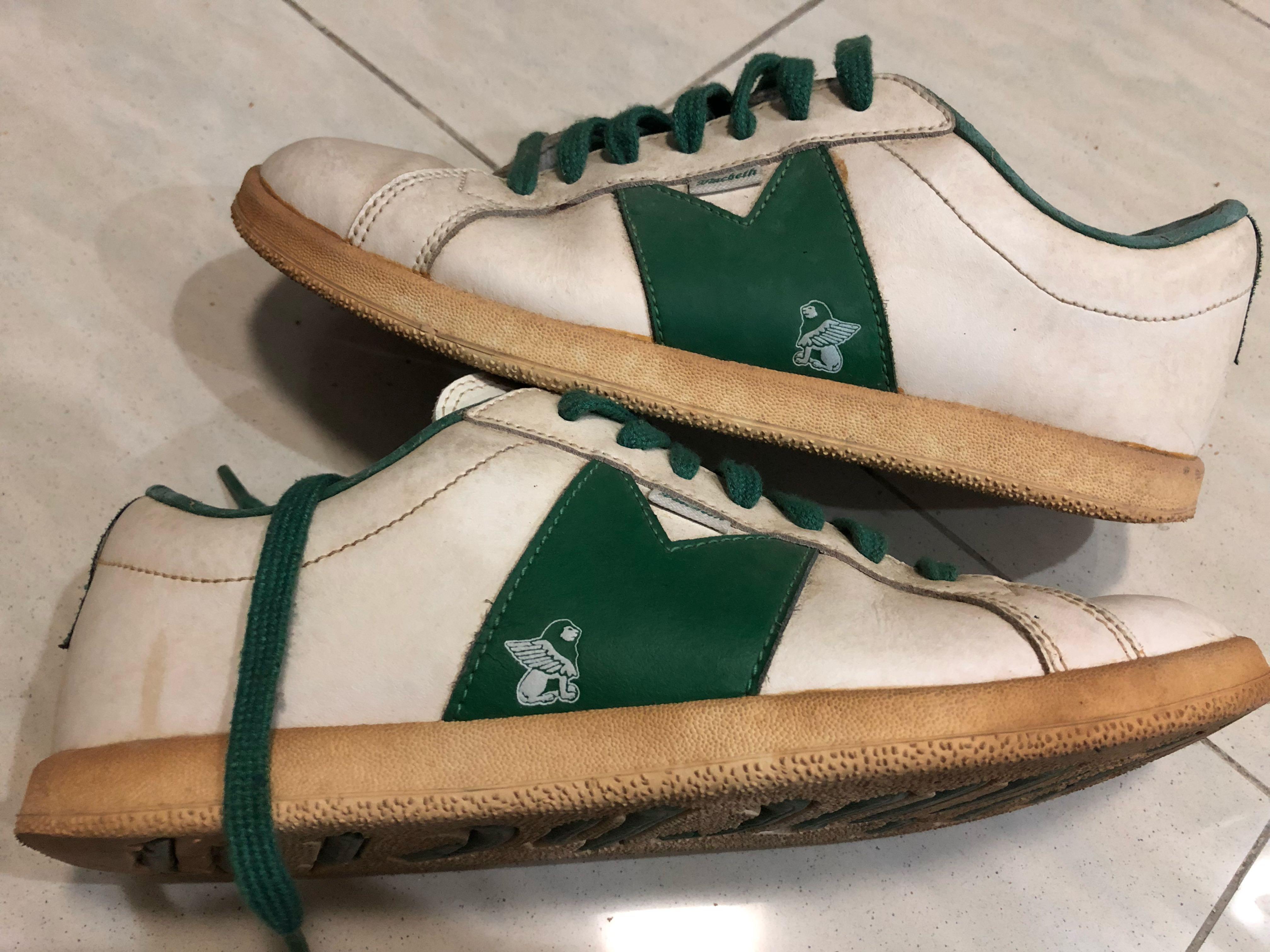 Macbeth London US9, Men's Fashion, Footwear, Sneakers on Carousell