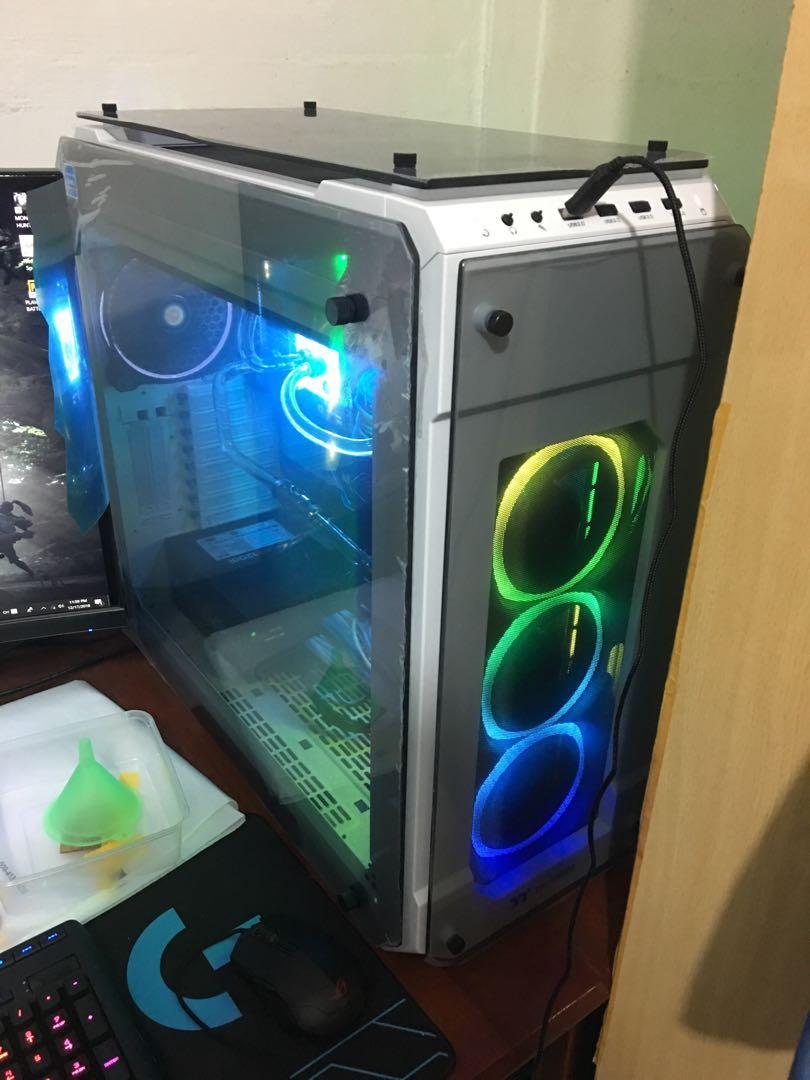 Thermaltake View 71 Snow Edition, Computers & Tech, Parts & Accessories ...