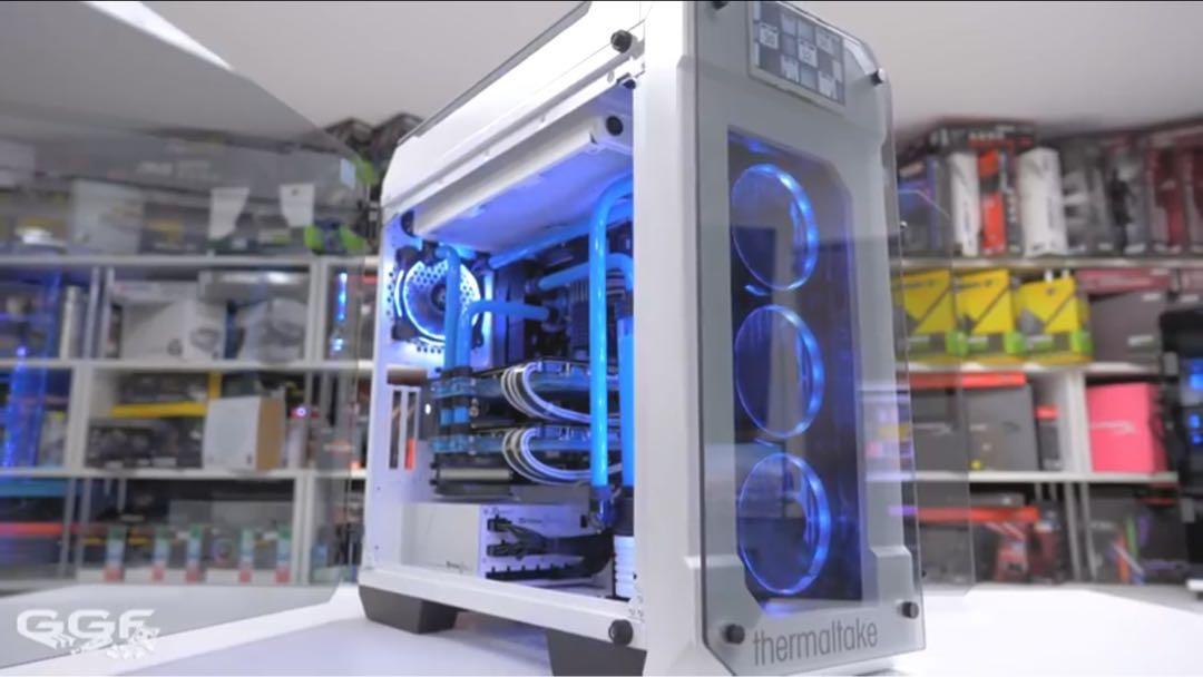 Thermaltake View 71 Snow Edition, Computers & Tech, Parts & Accessories ...