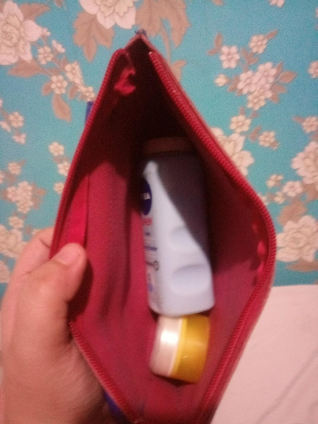 Bench Pouch, Women's Fashion, Bags & Wallets, Purses & Pouches on Carousell