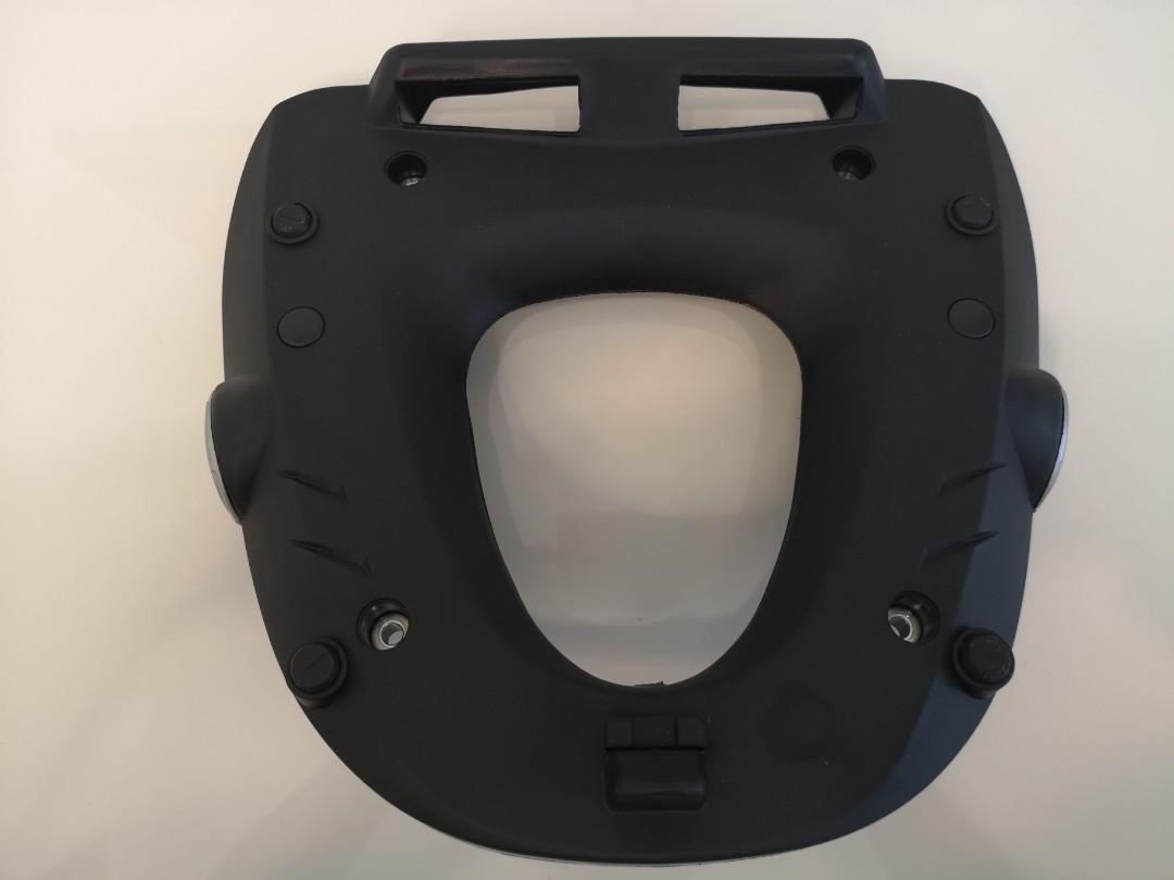 Givi HRV rack base plate, Motorcycles, Motorcycle Accessories on Carousell