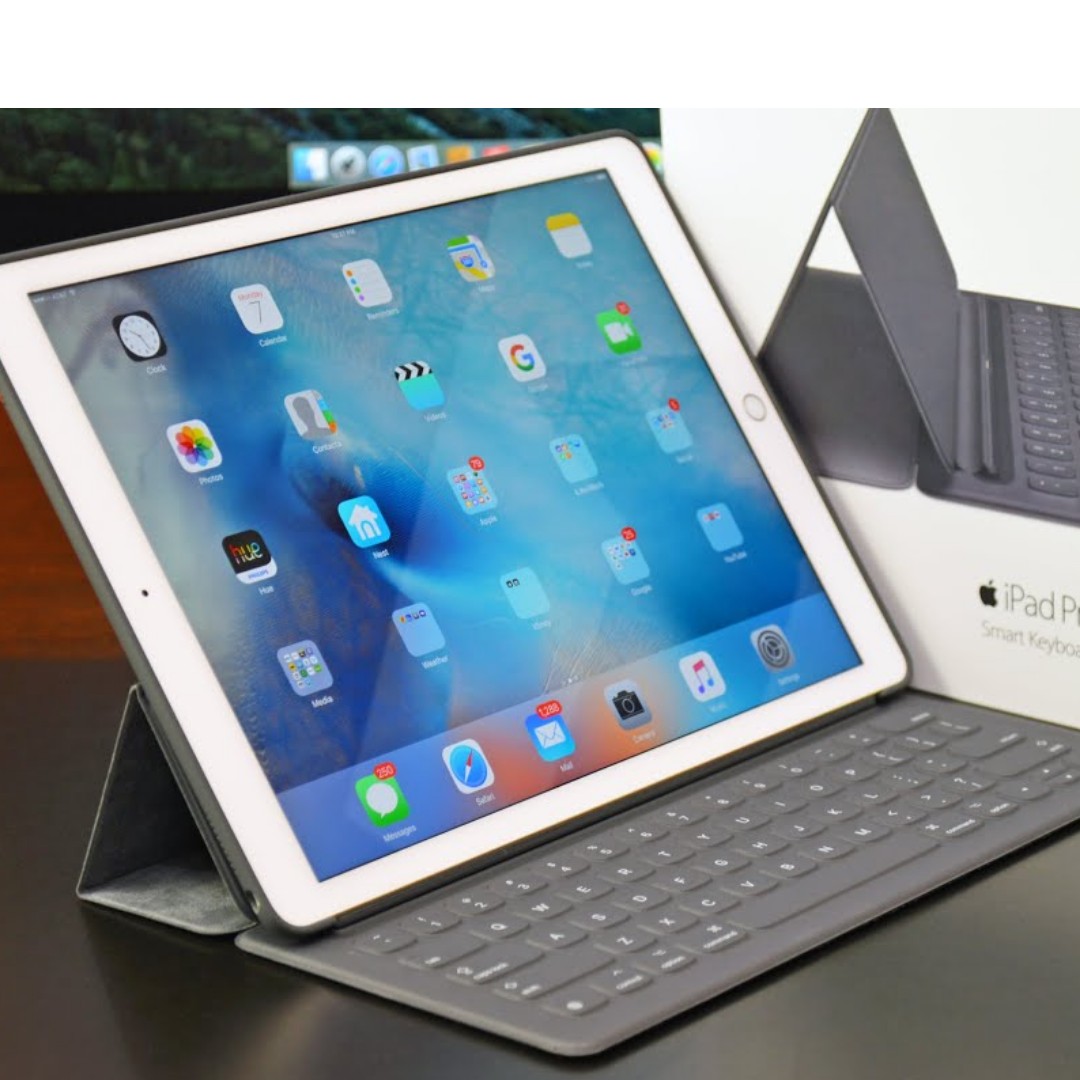 Ipad Pro ( 1st Generation ) with Smart Keyboard, Mobile Phones ...