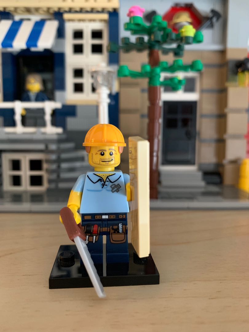 Lego 人仔series 13 carpenter 木匠 71008, 興趣及遊戲, 玩具 & 遊戲類 - Carousell