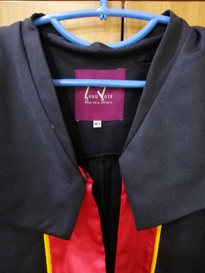 Temasek Poly TP graduation gown, Women's Fashion, New Undergarments ...