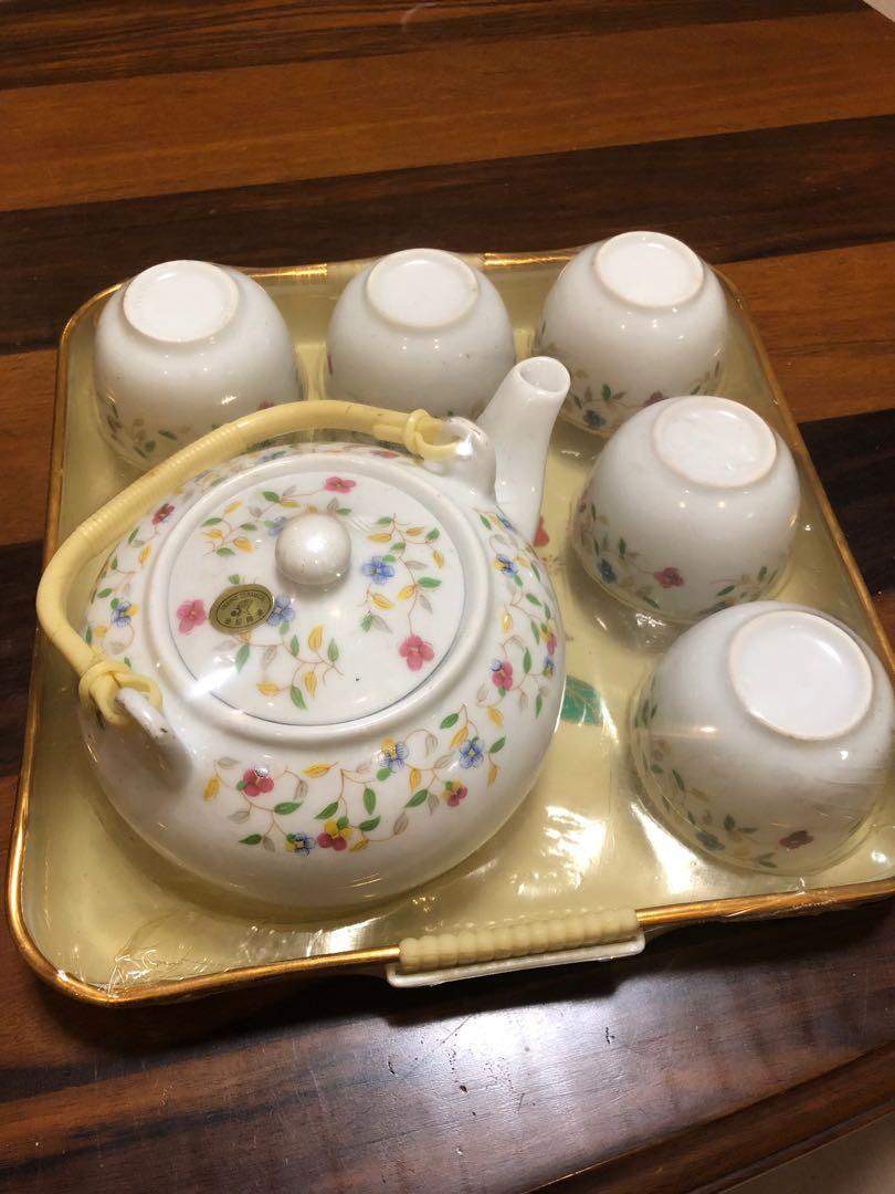 Brand new tea set, Everything Else on Carousell