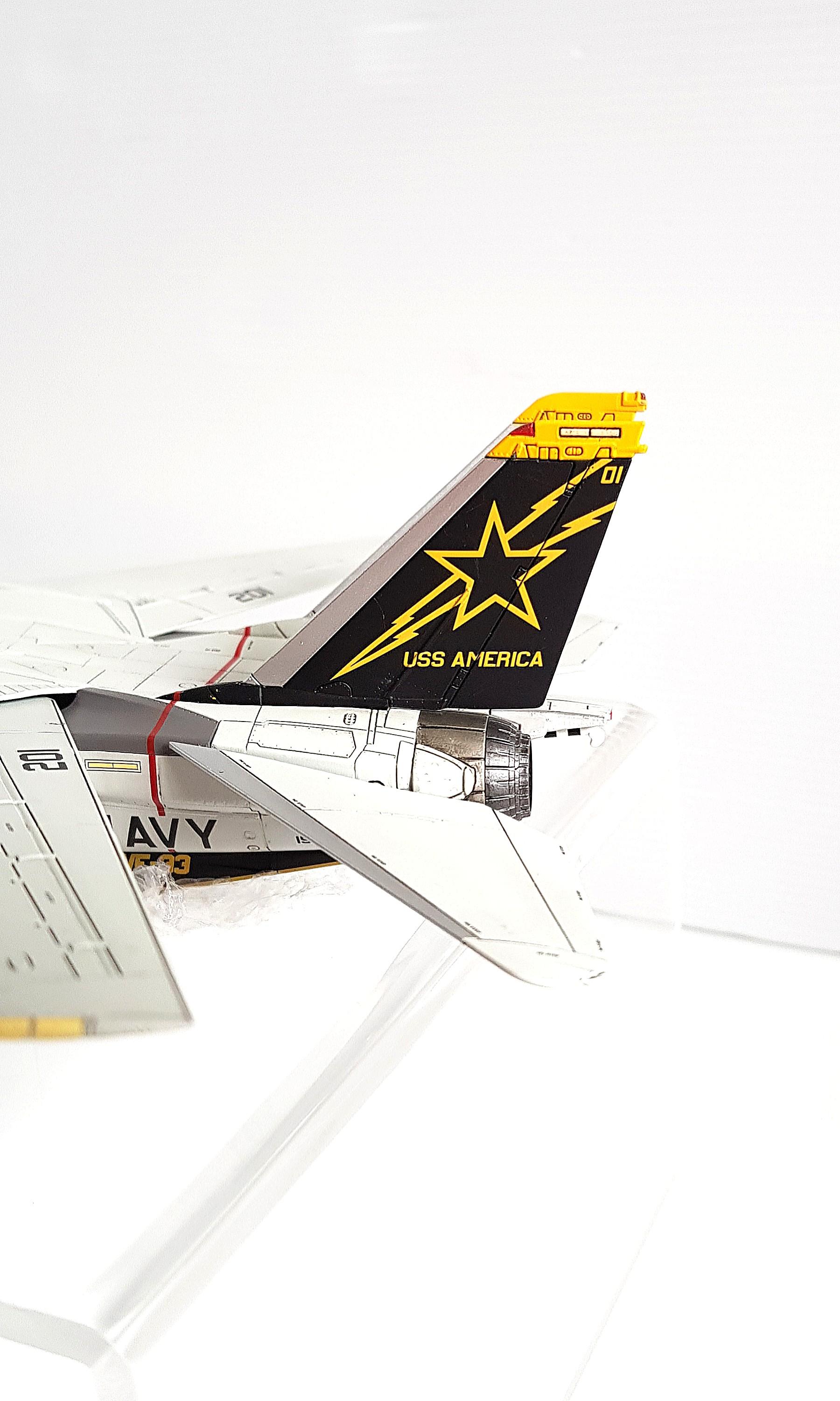 Calibre Wings F-14A Tomcat VF-33 Starflighters, Hobbies & Toys, Toys ...