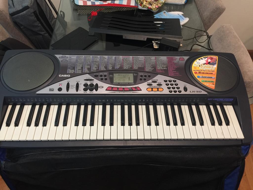 CASIO LK-50電子鋼琴, 家庭電器, 電視 & 其他娛樂, 電視組件及配件 - Carousell