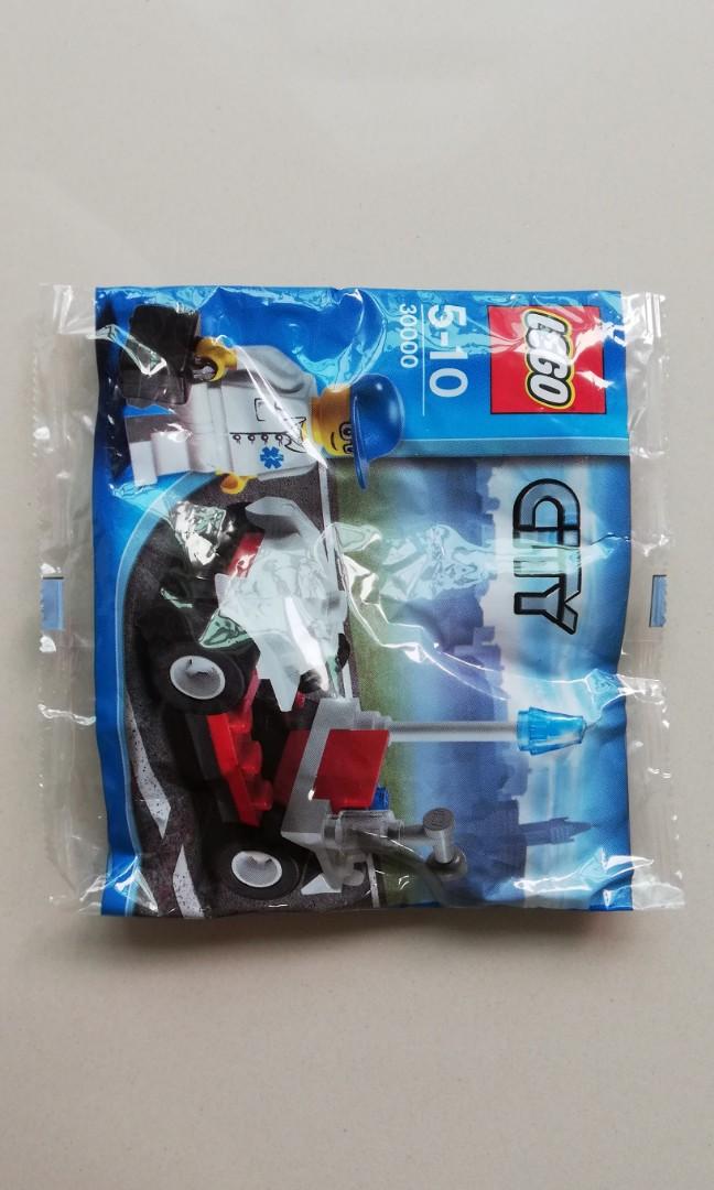 Lego 4936, Lego 30000, Hospital Collectable minifigure series, Hobbies ...