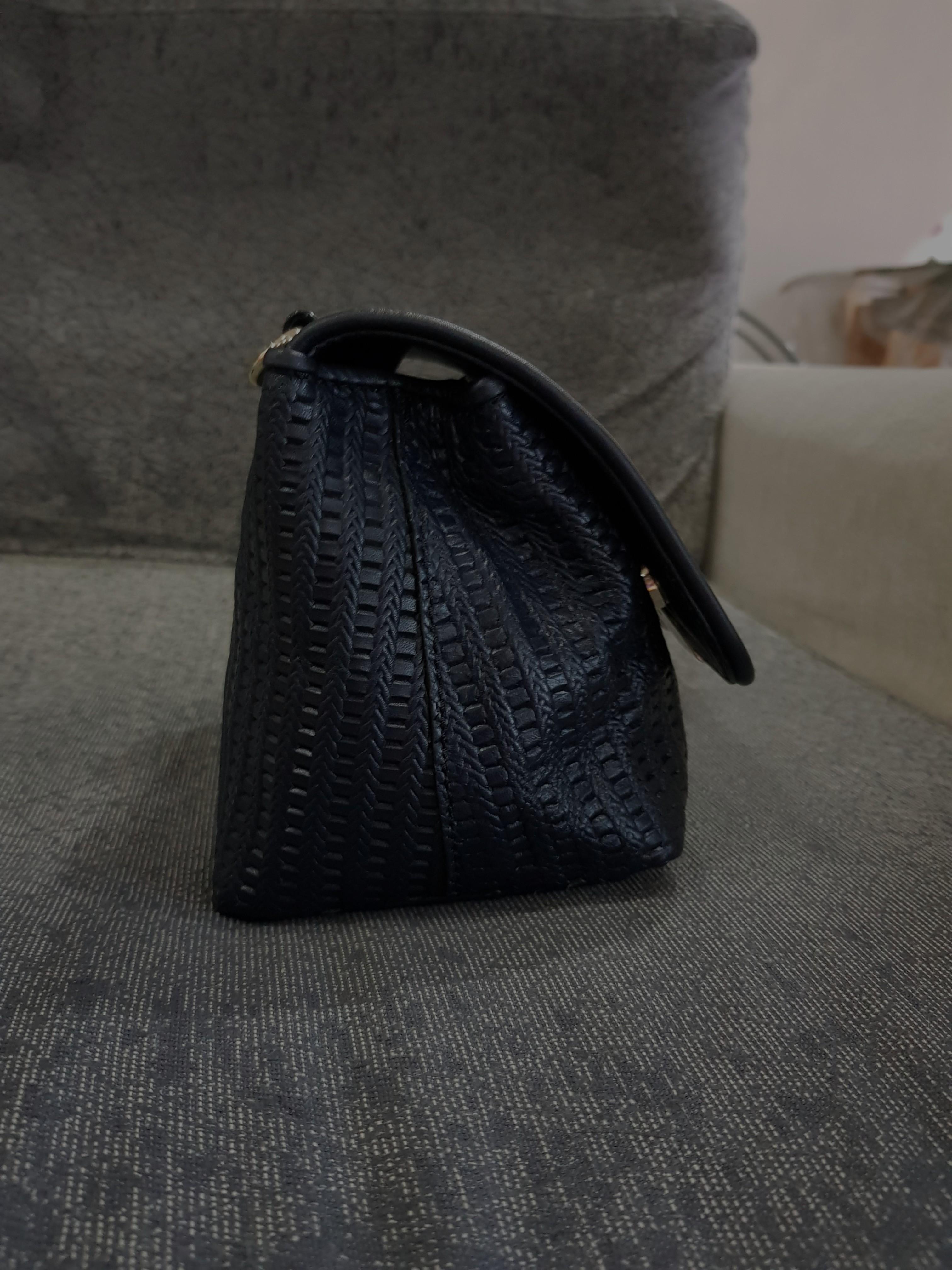 Oroton Baux Woven Sling bag (Midnight Blue), Luxury, Bags & Wallets on Carousell