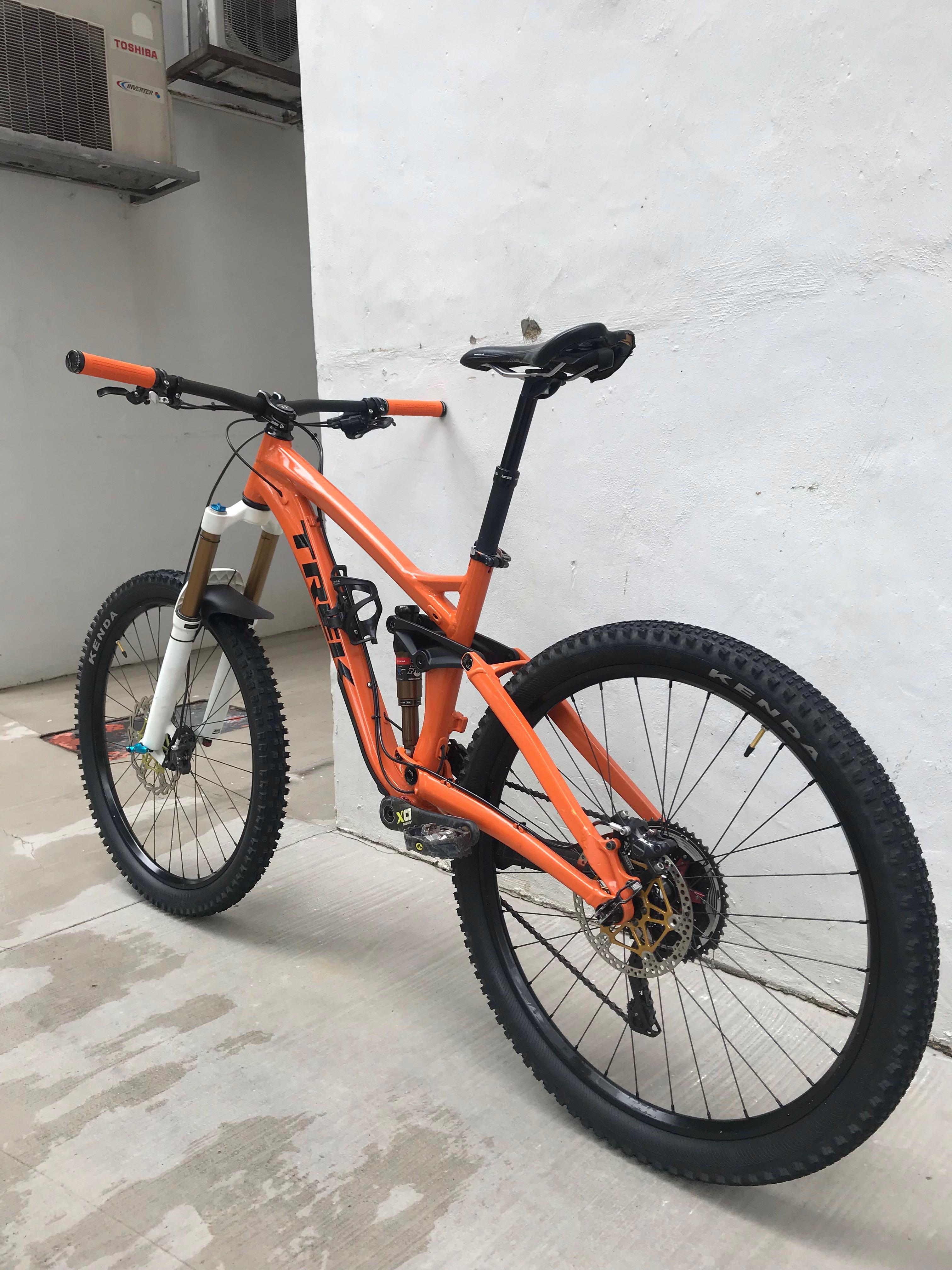 Trek slash frame and fox float 34, Sports Equipment, Bicycles & Parts ...