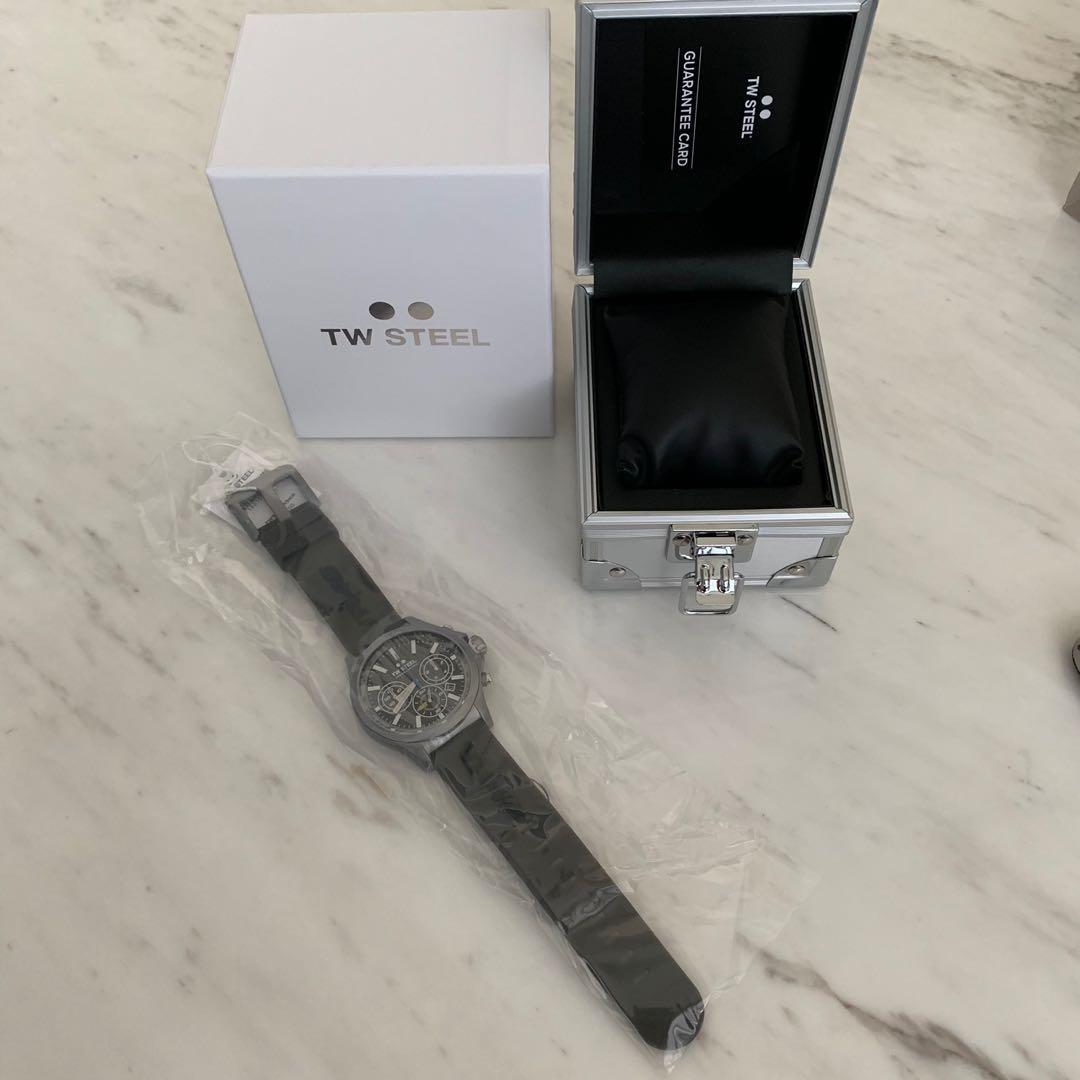 TW Steel Valentino Rossi VR46 Yamaha limited edition 45mm pilot watch ...