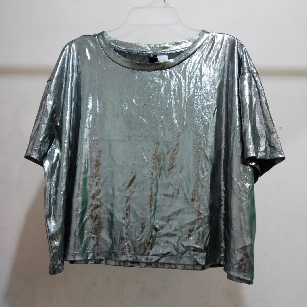 #dibuangsayang baju H&M cropty hologram, Fesyen Wanita, Pakaian Wanita ...