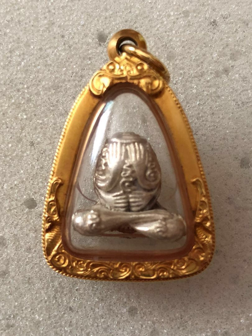 Phra Pidta 5 pieces Blessed by Lp Kasem (Go as Set of 5 only), Hobbies & Toys, Memorabilia ...